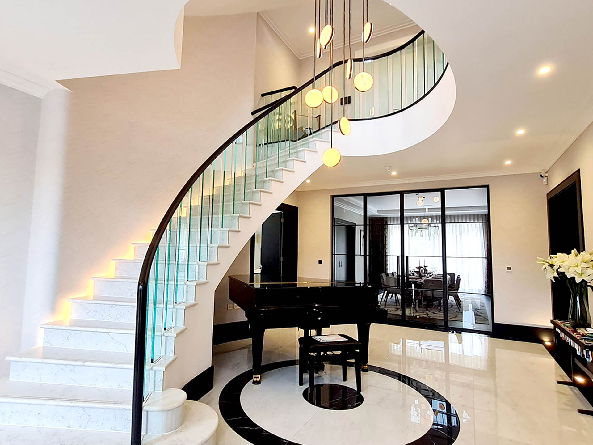 Glass Outlet London | Custom Glass Products & Solutions